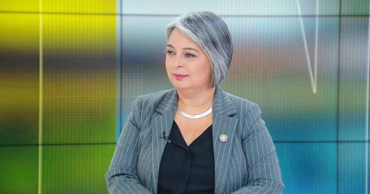 Jeannette Jara muestra a su pareja e hijo por primera vez en público