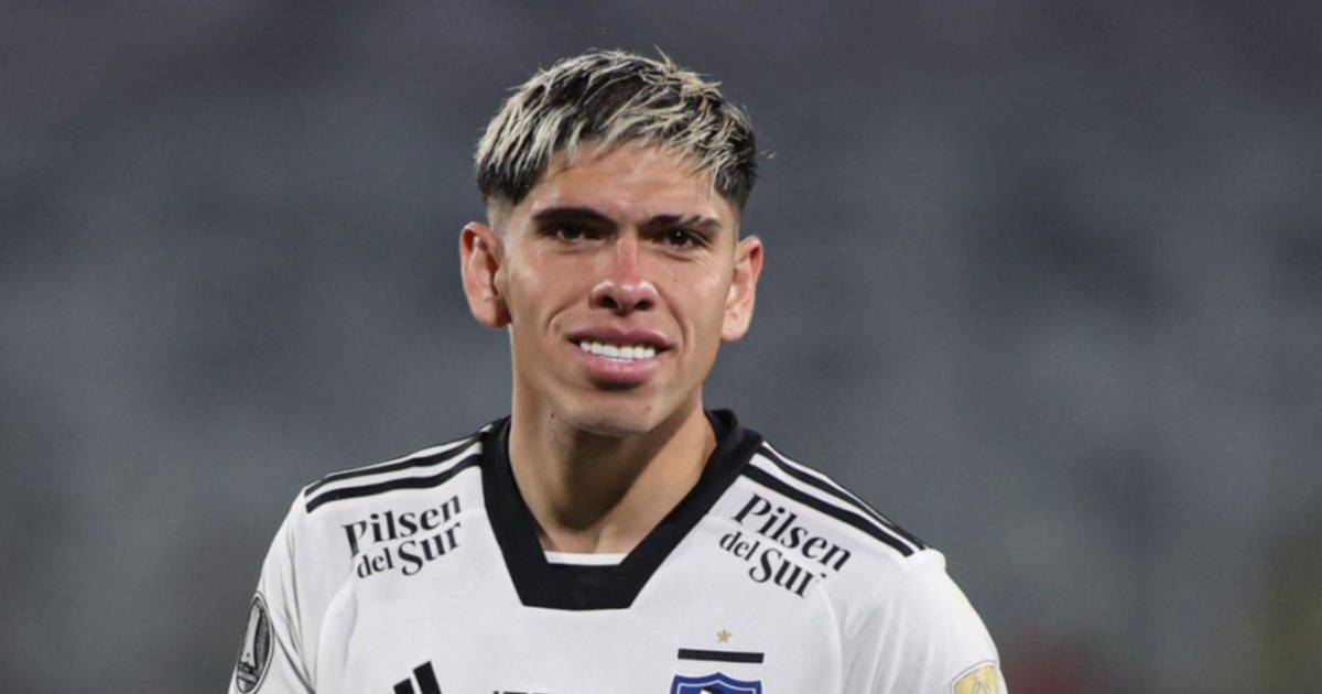 Tras renunciar a La Roja: Carlos Palacios reaparece entrenando en Colo Colo